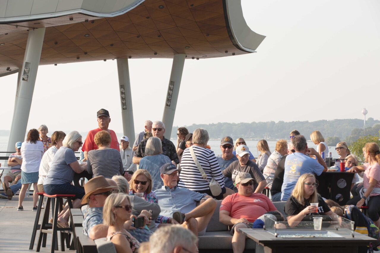 Lake View Deck ⋆ Arnolds Park